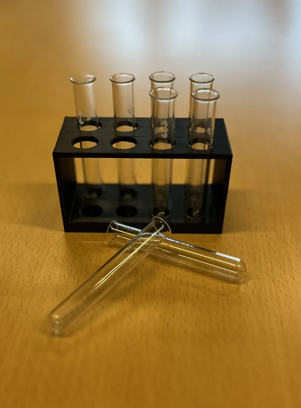 Small test tube rack - 8pcs by anderskr79 MakerWorld: Download Free 3D ...