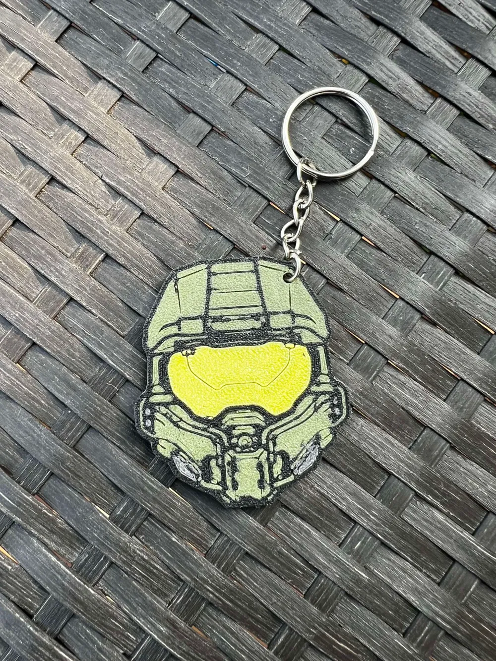 Halo Master Chief Keychain by KAMZ3DMakerWorld: Download Free 3D Models