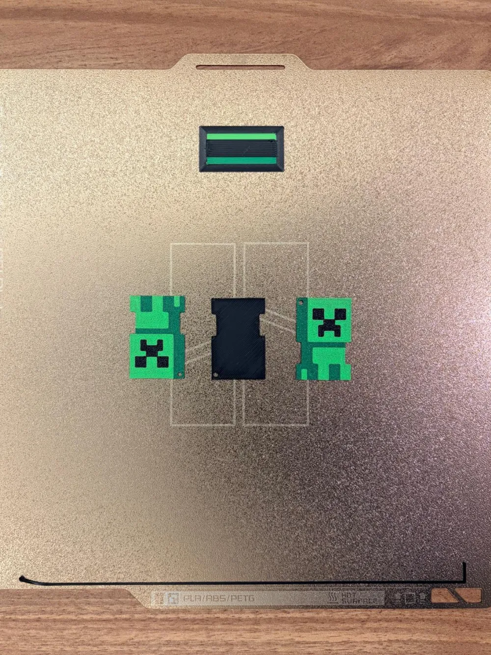 2D Minecraft Creeper Keychain - Free 3D Print Model - MakerWorld