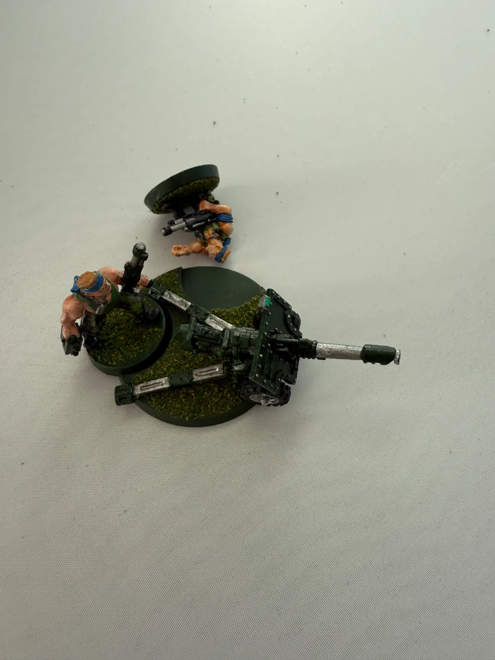 Astra Militarum Weapon Team Base With 25mm Cutouts by Wardaddy ...