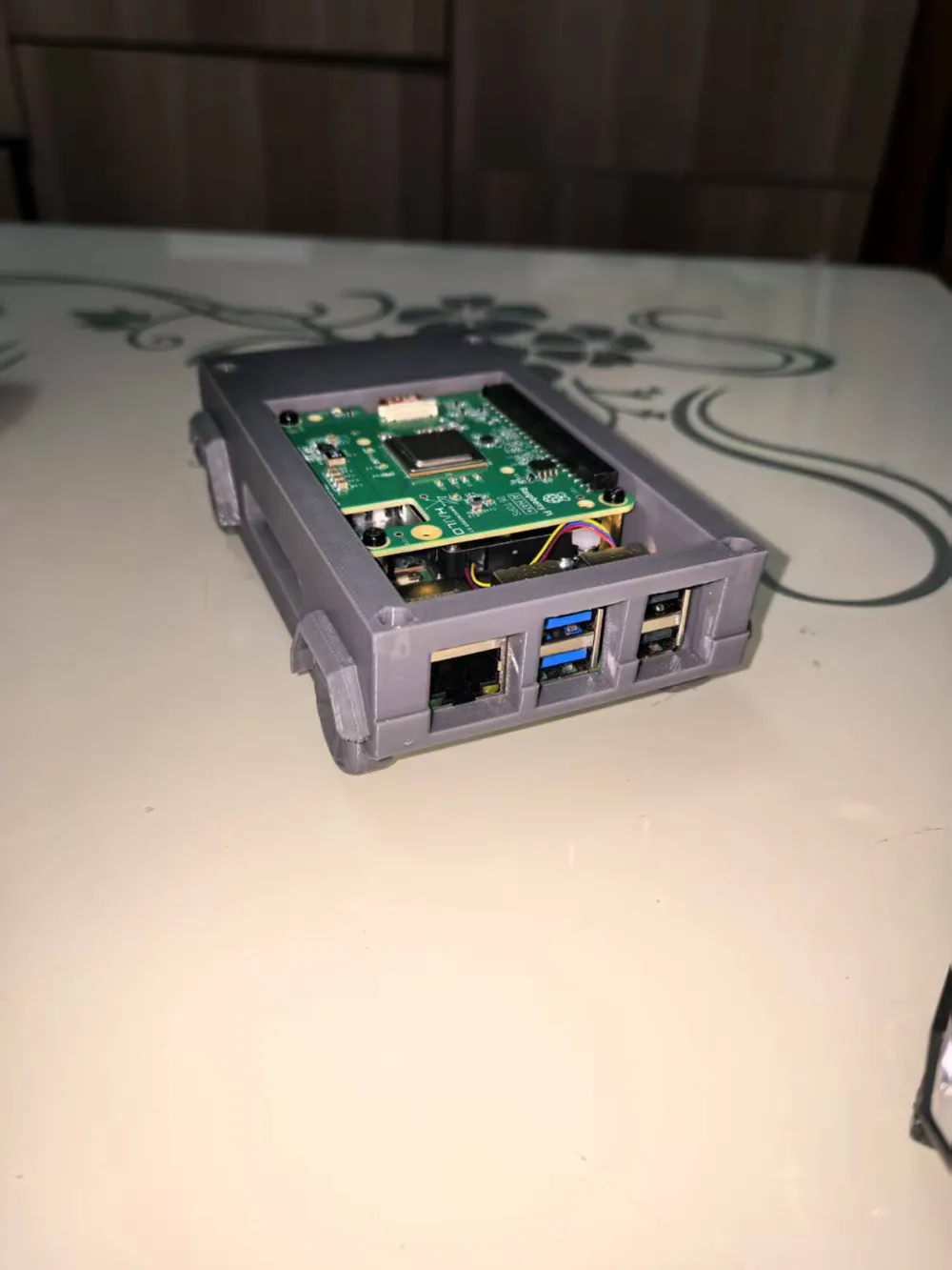 Tesla Cybertruck Raspberry Pi and Tissue Box Case by 设计Vc - MakerWorld