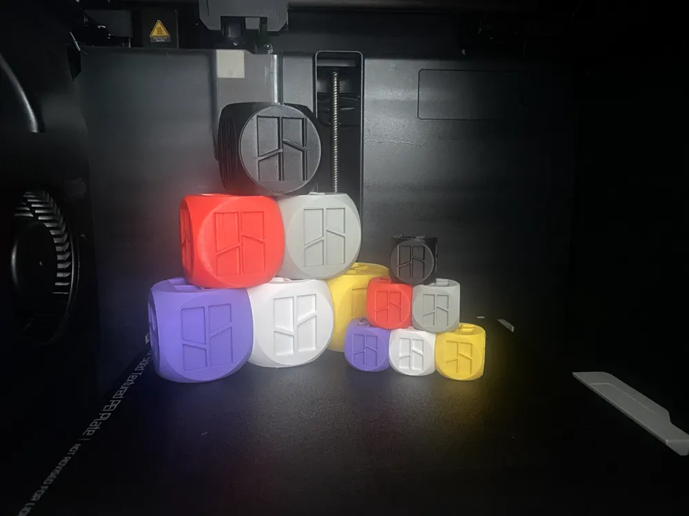 Bambu Benchy cube by 3D Brothers - MakerWorld