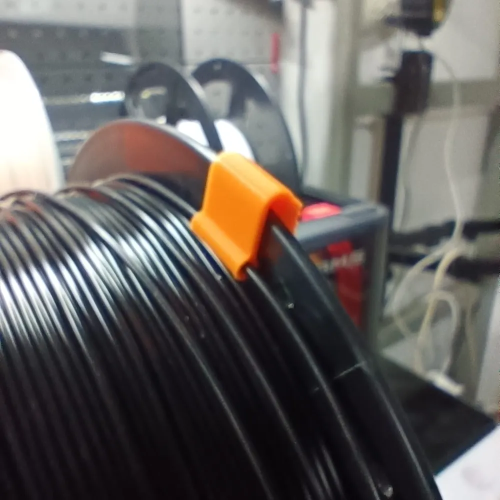 Universal filament spool clip by ManuGamer MakerWorld: Download Free 3D ...