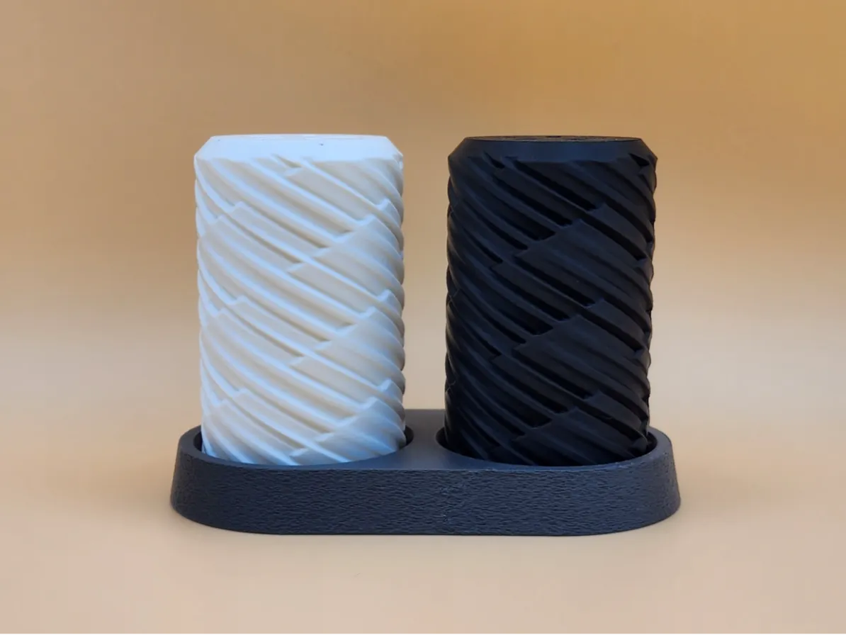 Modern Textured Salt and Pepper Shaker Set - Free 3D Print Model ...