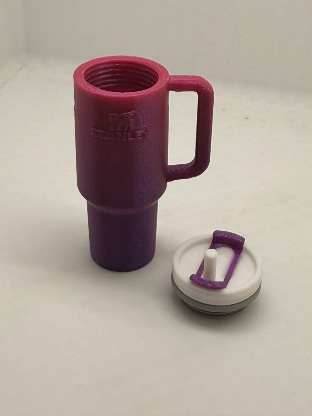 Stanley Tumbler Keychain with Stand - Free 3D Print Model - MakerWorld