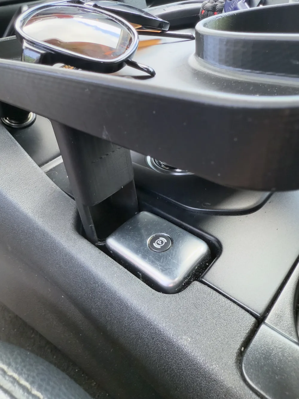 Discovery 4 Center Console Tray by user_1408273260 MakerWorld: Download ...