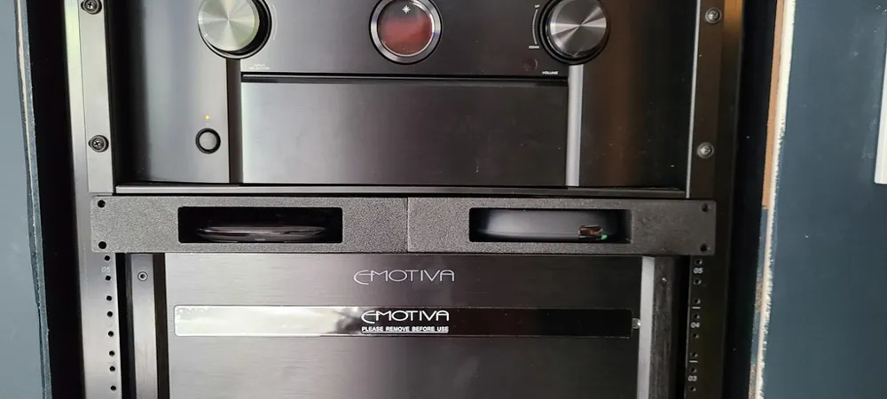 Roku Ultra / Harmony Hub Rack Mount by TheBasedDoge - MakerWorld