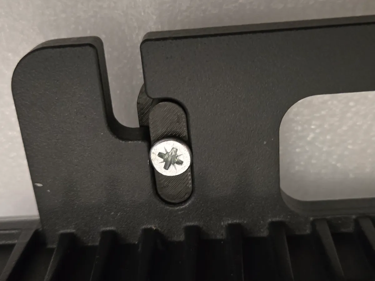 Supporto a parete a T per Hoymiles HMS-800W-2T M6 M8 - Modello di ...