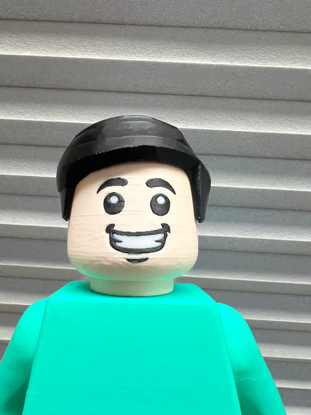 Big Brick * Male Face with Big Smile by WhatChelleIMake - MakerWorld