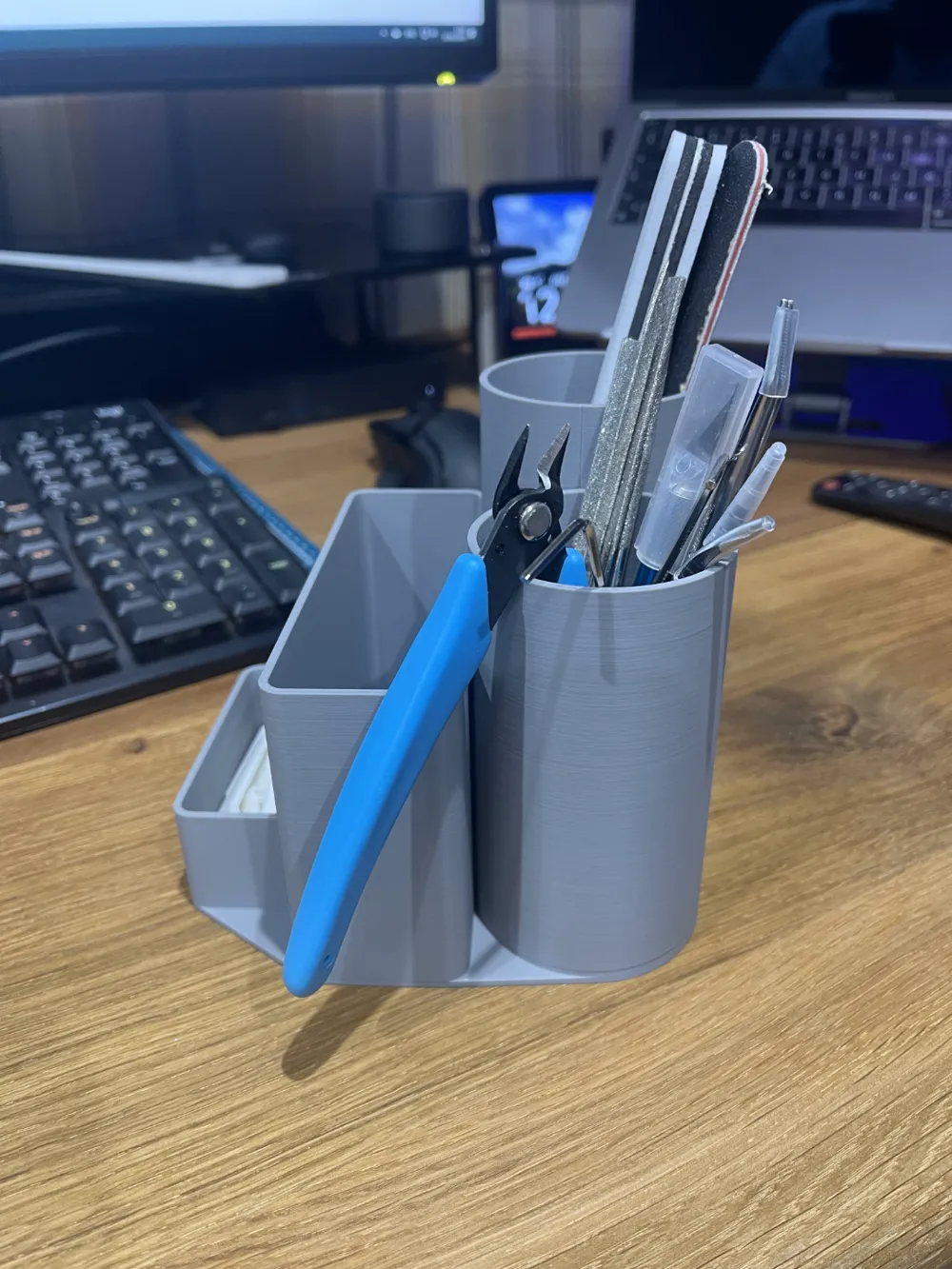 Simple 3D modeling tool organiser by AlexMiller - MakerWorld