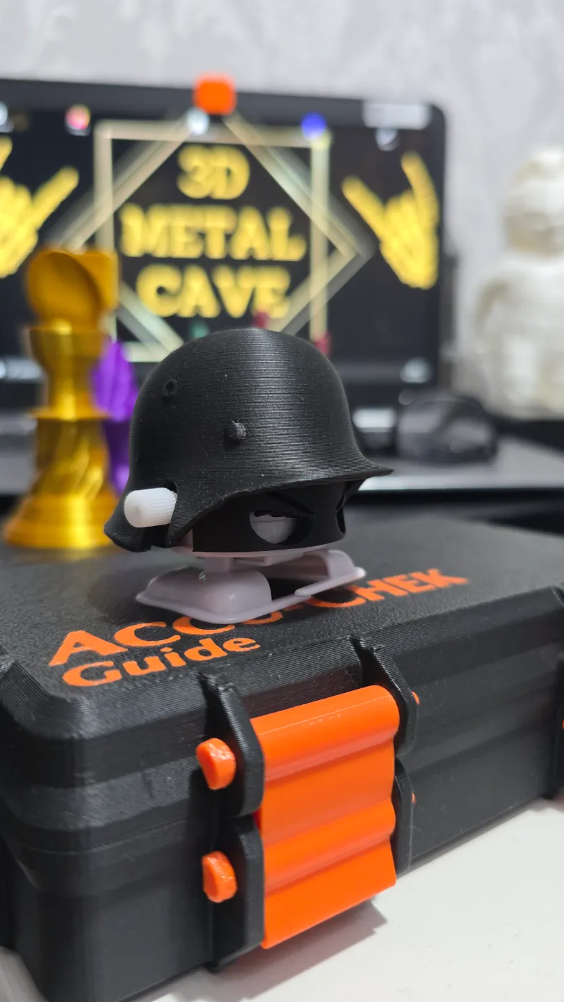 ERIKA HELM Lord Helmchen Wind-Up Walking Stahlhelm by 3DMetalCave ...