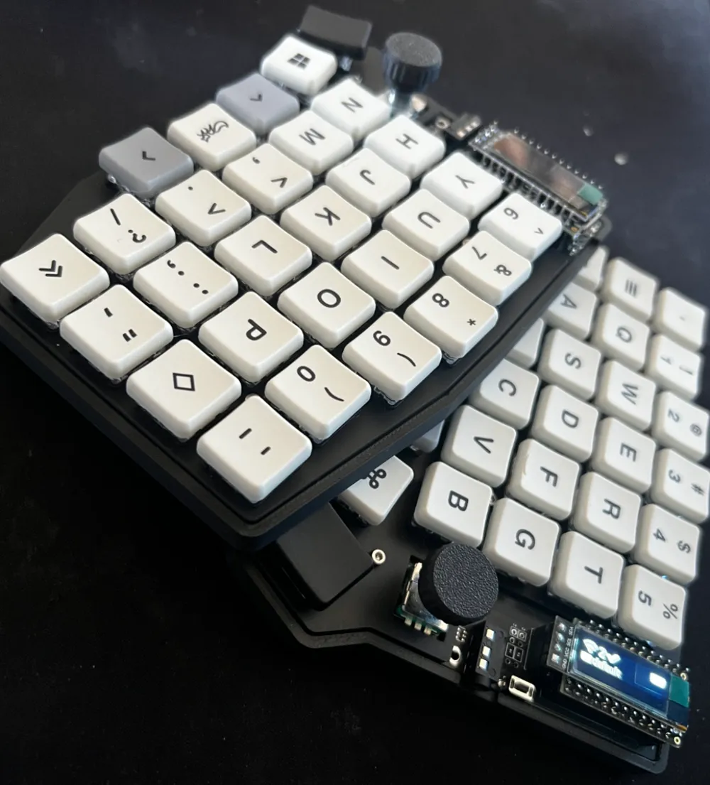 Sofle Choc Wireless Case | dual 2000 mAh battery Remixed by ...