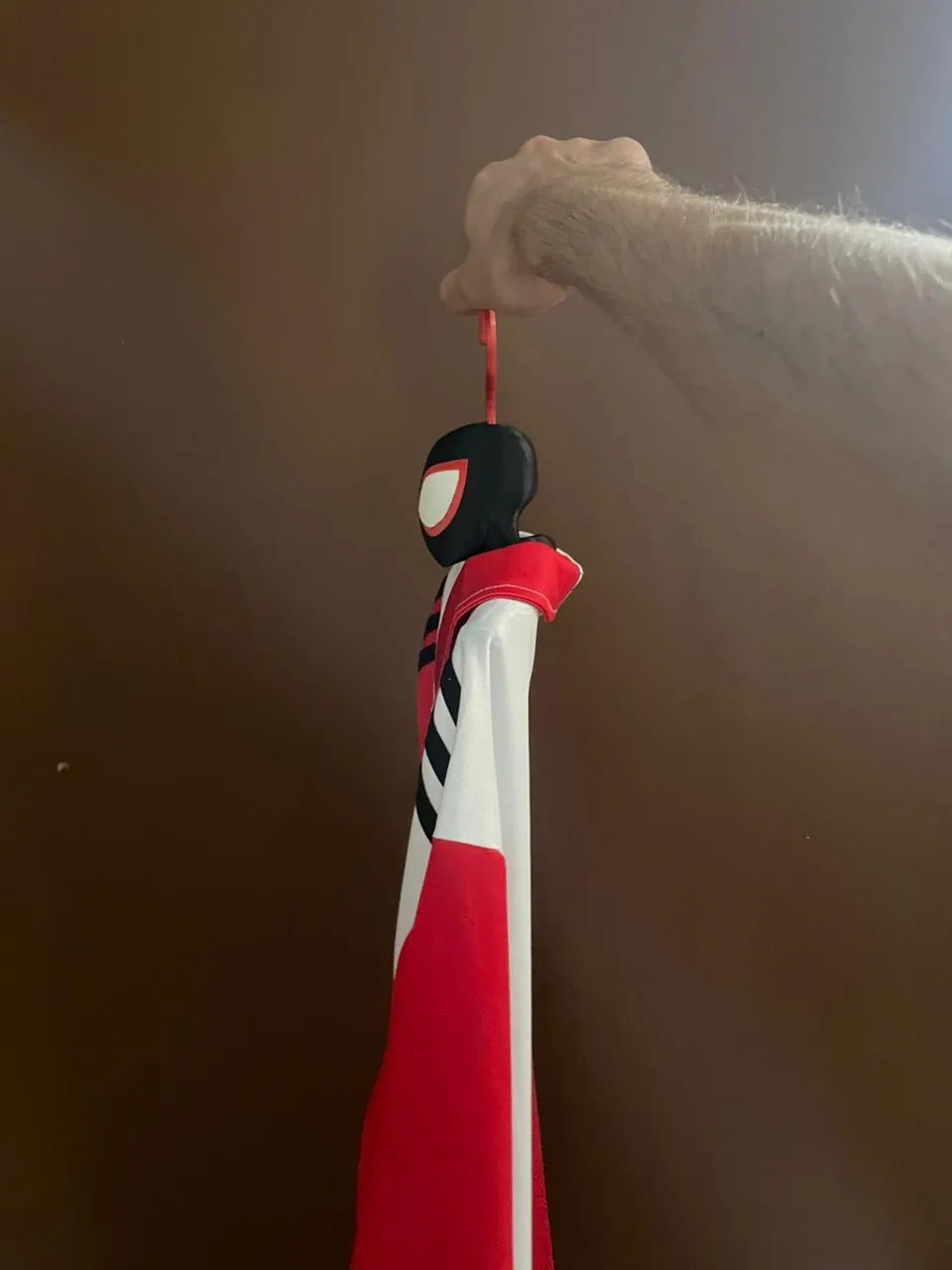 Spider-Man Hanger , no AMS - Free 3D Print Model - MakerWorld
