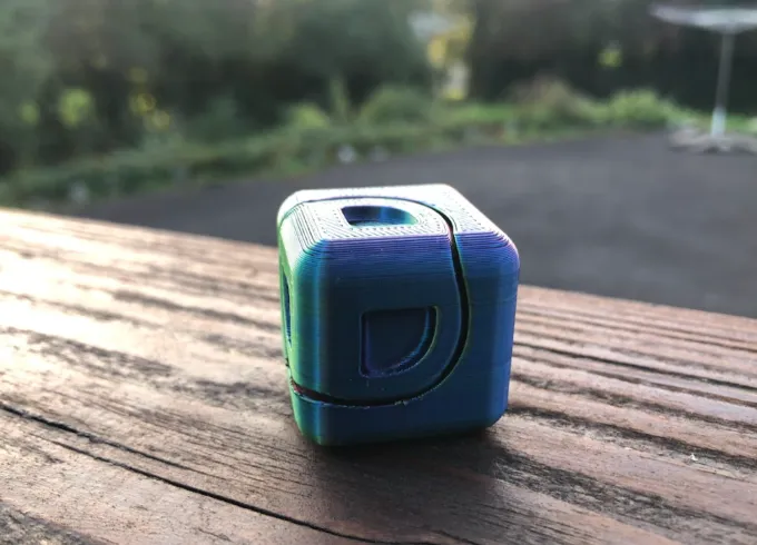 Spin Cube (Print in Place) 0.2mm nozzle by liminil MakerWorld: Download ...