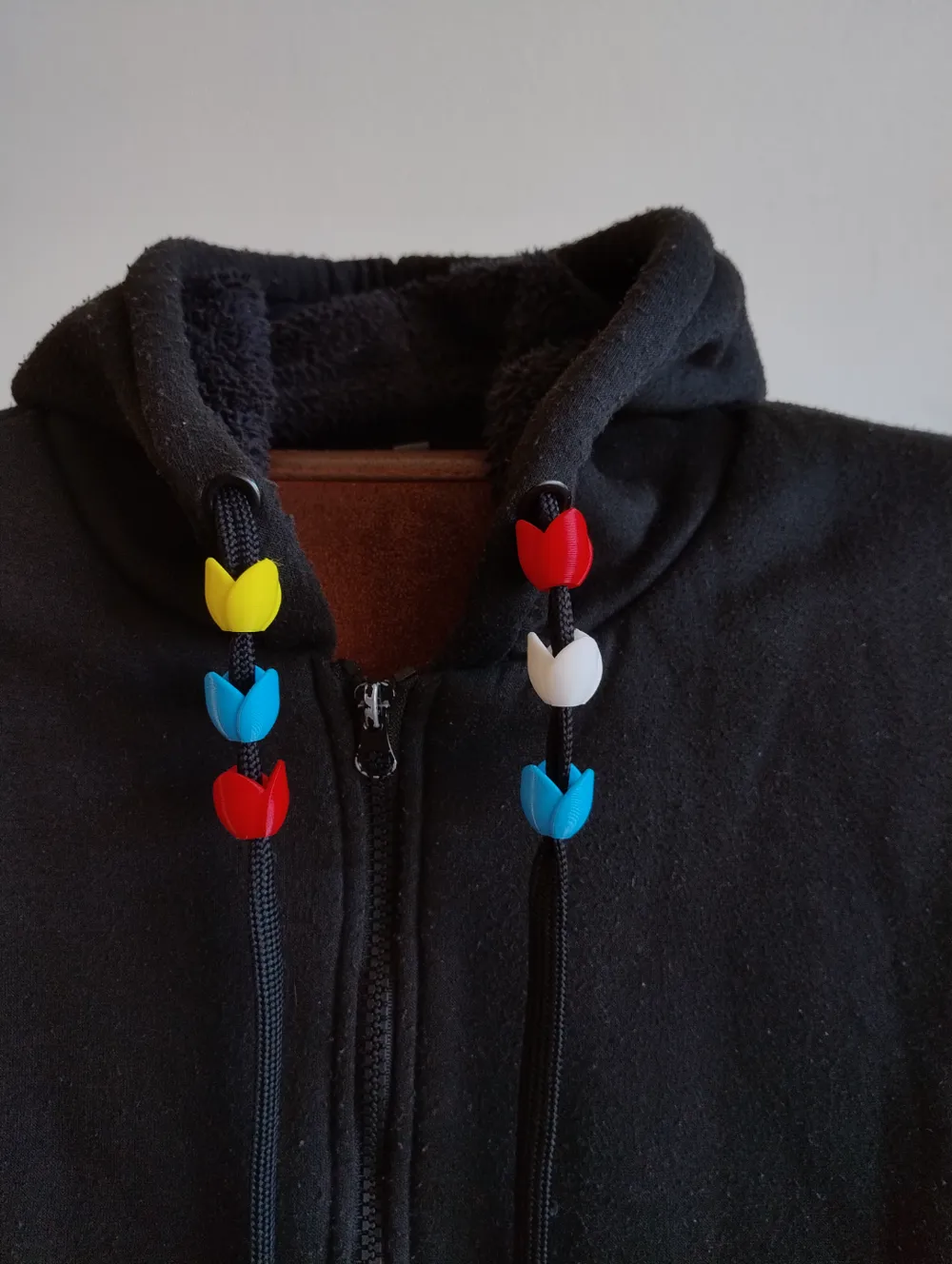 Tulip Drawstring Beads by Alwyn MakerWorld: Download Free 3D Models