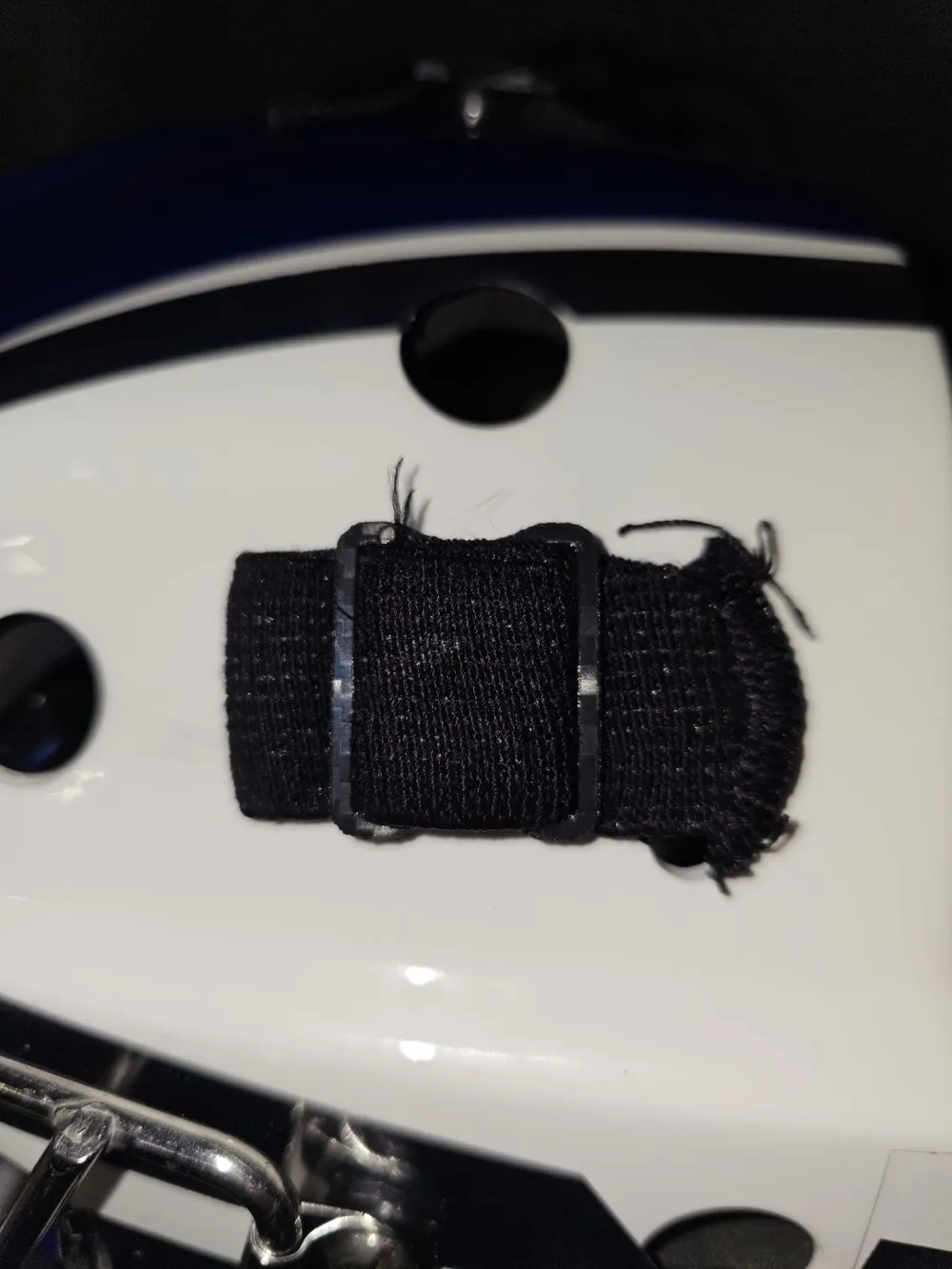 Bauer Helmet Snap Clip by Collier Sim Designs - MakerWorld
