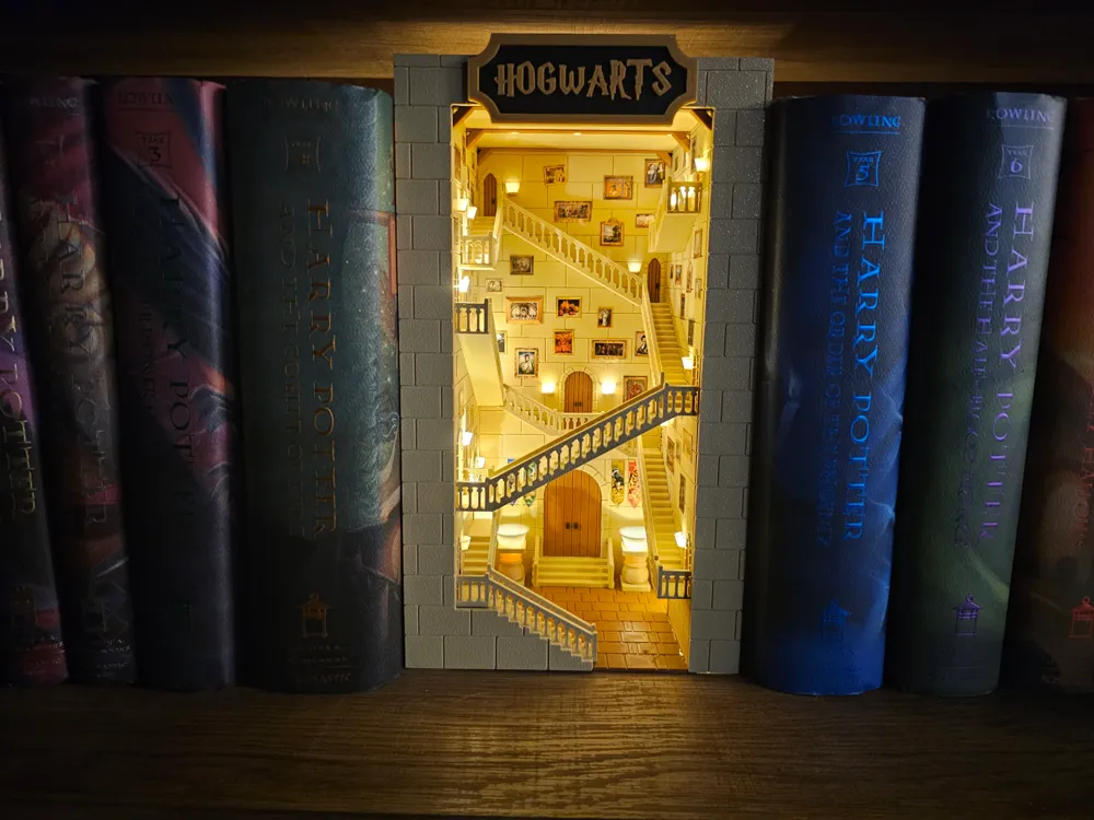 Rincón de libros de Hogwarts de Harry Potter por Ryschweitzer - MakerWorld