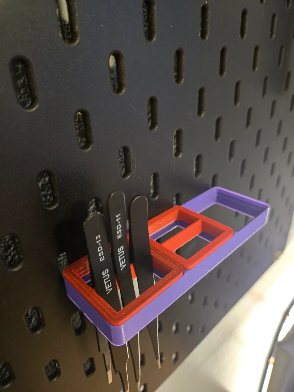 SKADIS Gridfinity Tweezer Rack (4.4 grams) - Free 3D Print Model ...