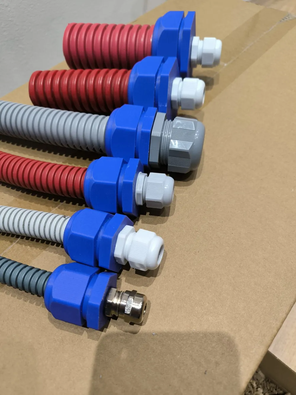 Screw-Lock Flexible Pipe Gland To Cable Gland - Free 3D Print Model ...