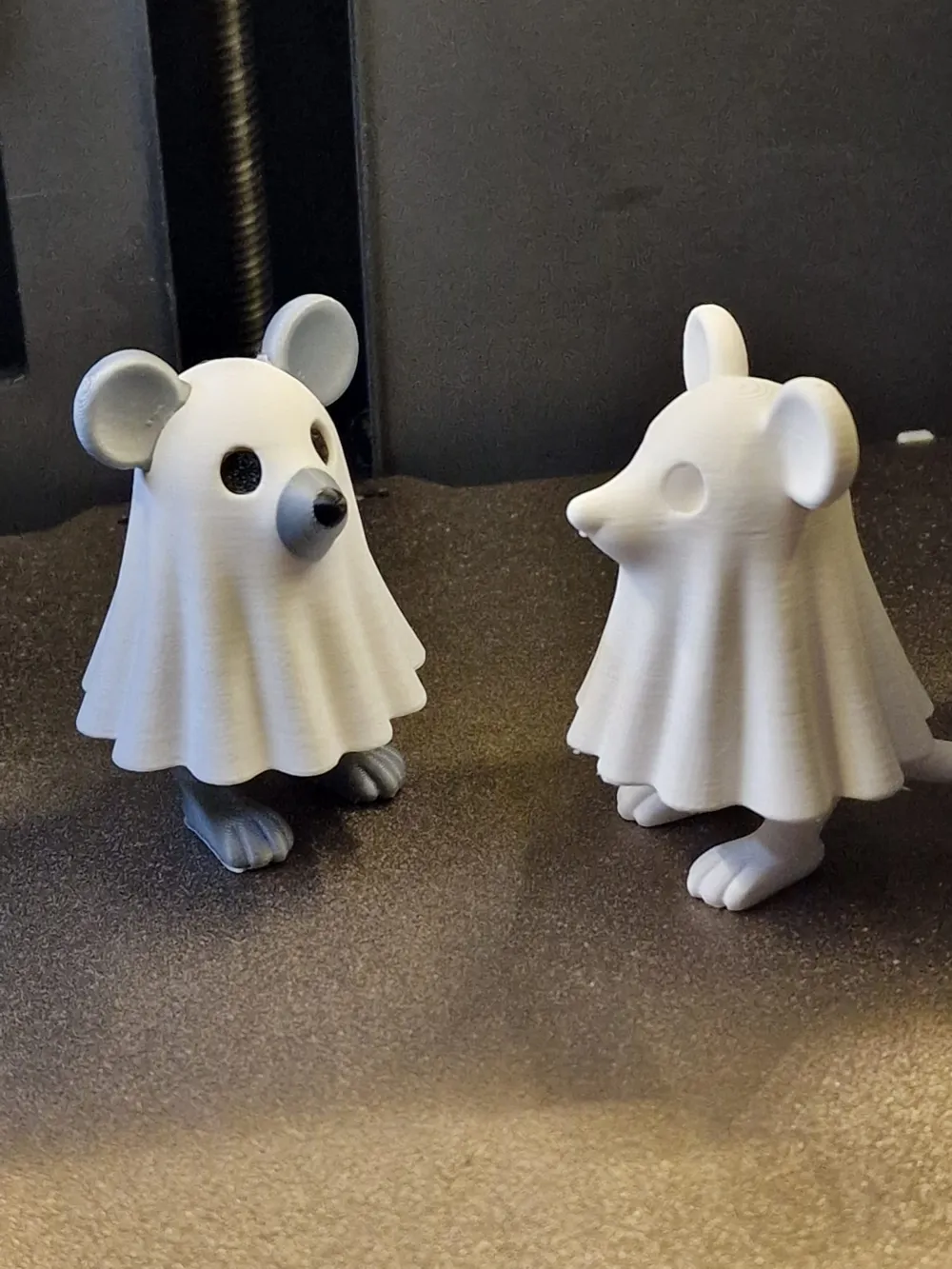 The Ghost Mouse – Halloween Statue Figurine 3D by 3dgioiaprinter MakerWorld: Download Free 3D Models