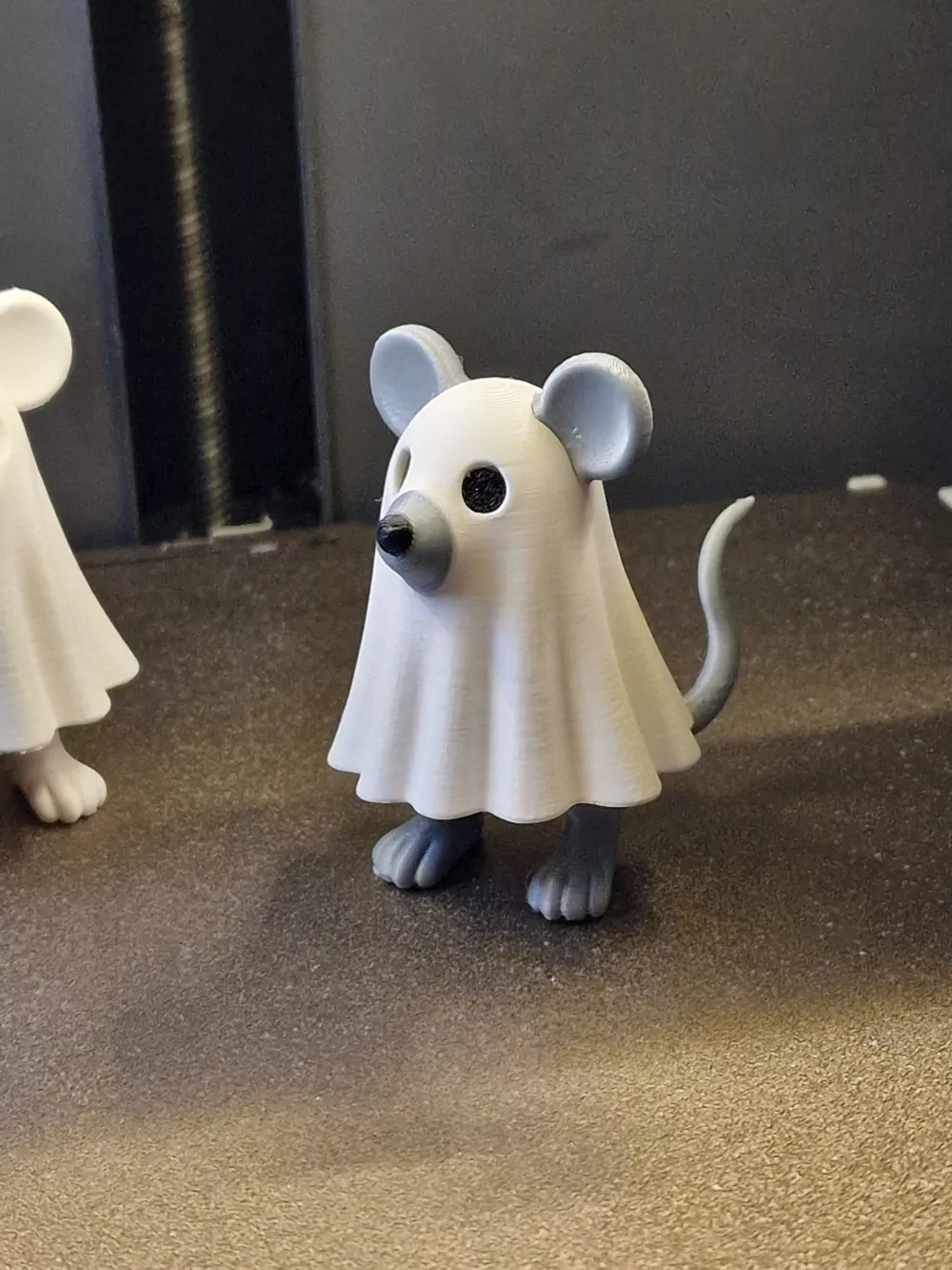 The Ghost Mouse – Halloween Statue Figurine 3D by 3dgioiaprinter MakerWorld: Download Free 3D Models