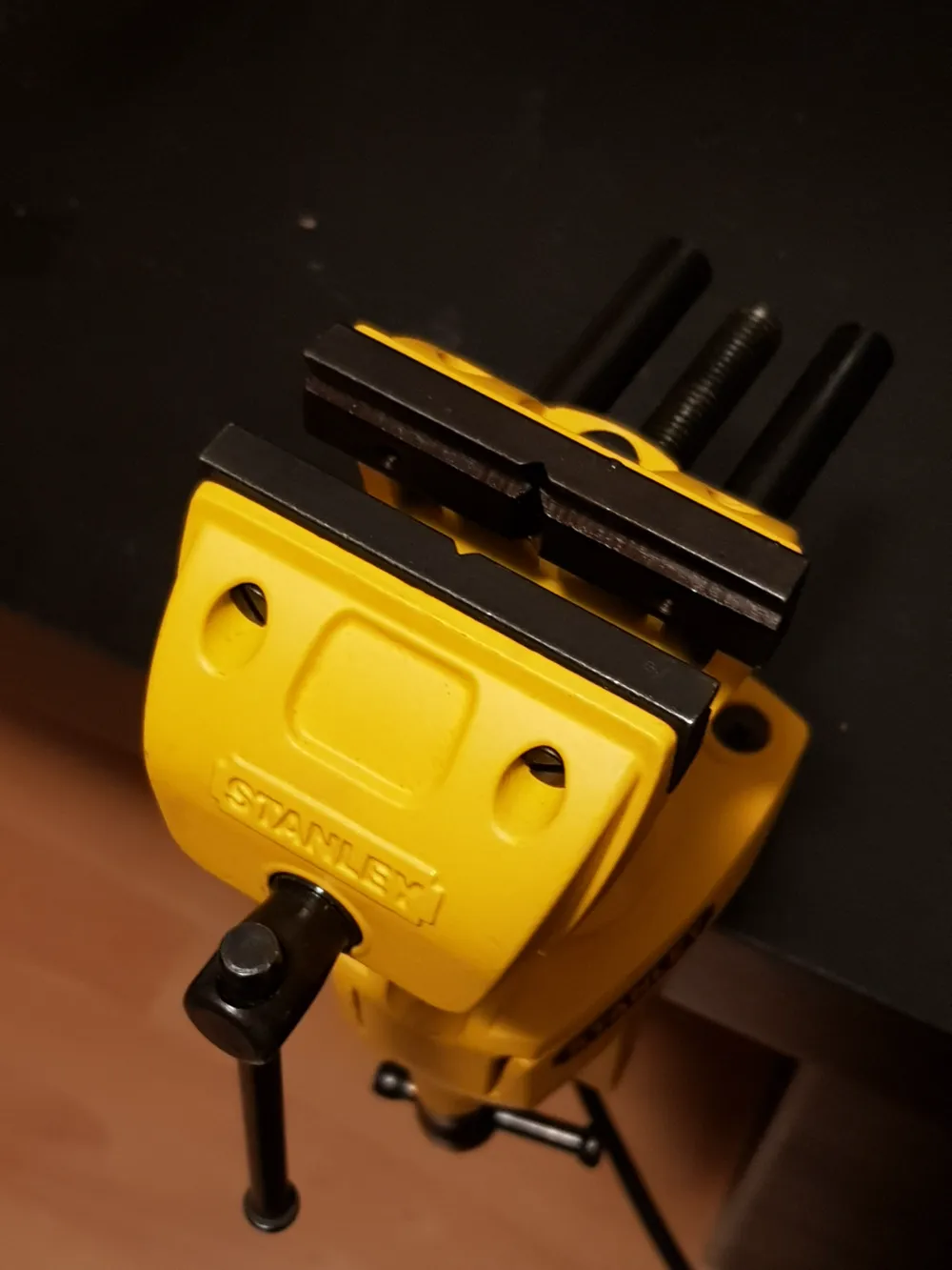 Stanley Multi-Angle Vise Clamp Pad and Jaws by HAMMER_T - MakerWorld