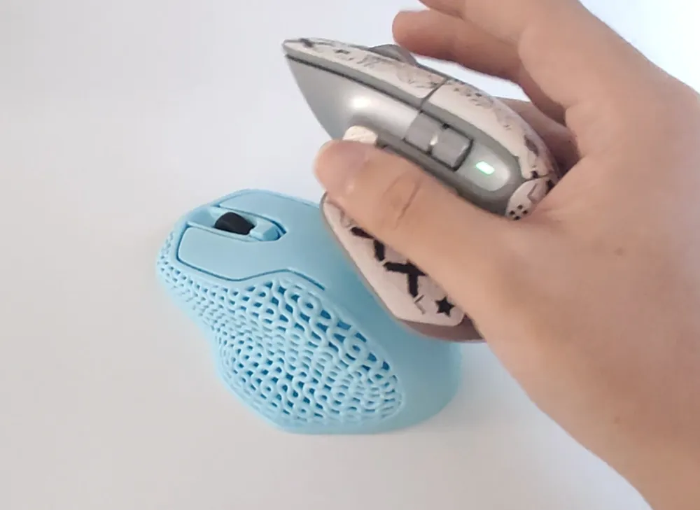 Modeling a 3D-printed mouse with new ergonomic heights using Bambu Lab ...