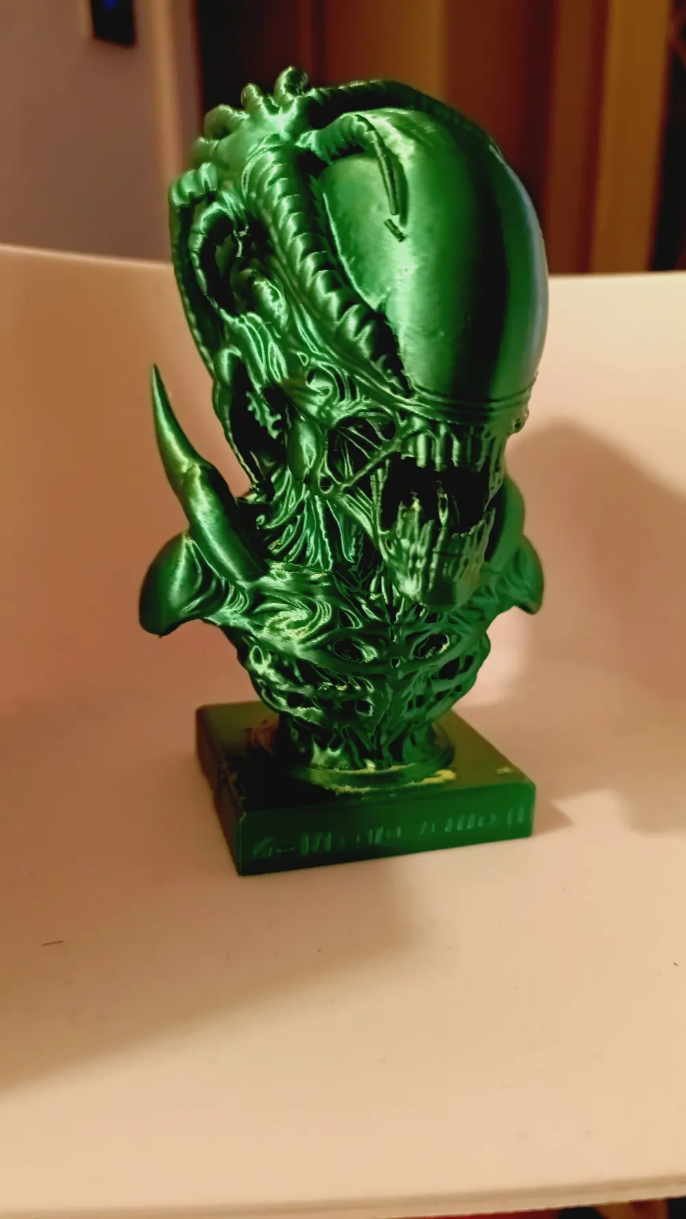 Alien V2, Xenomorph, Bust by Austi-3D MakerWorld: Download Free 3D Models
