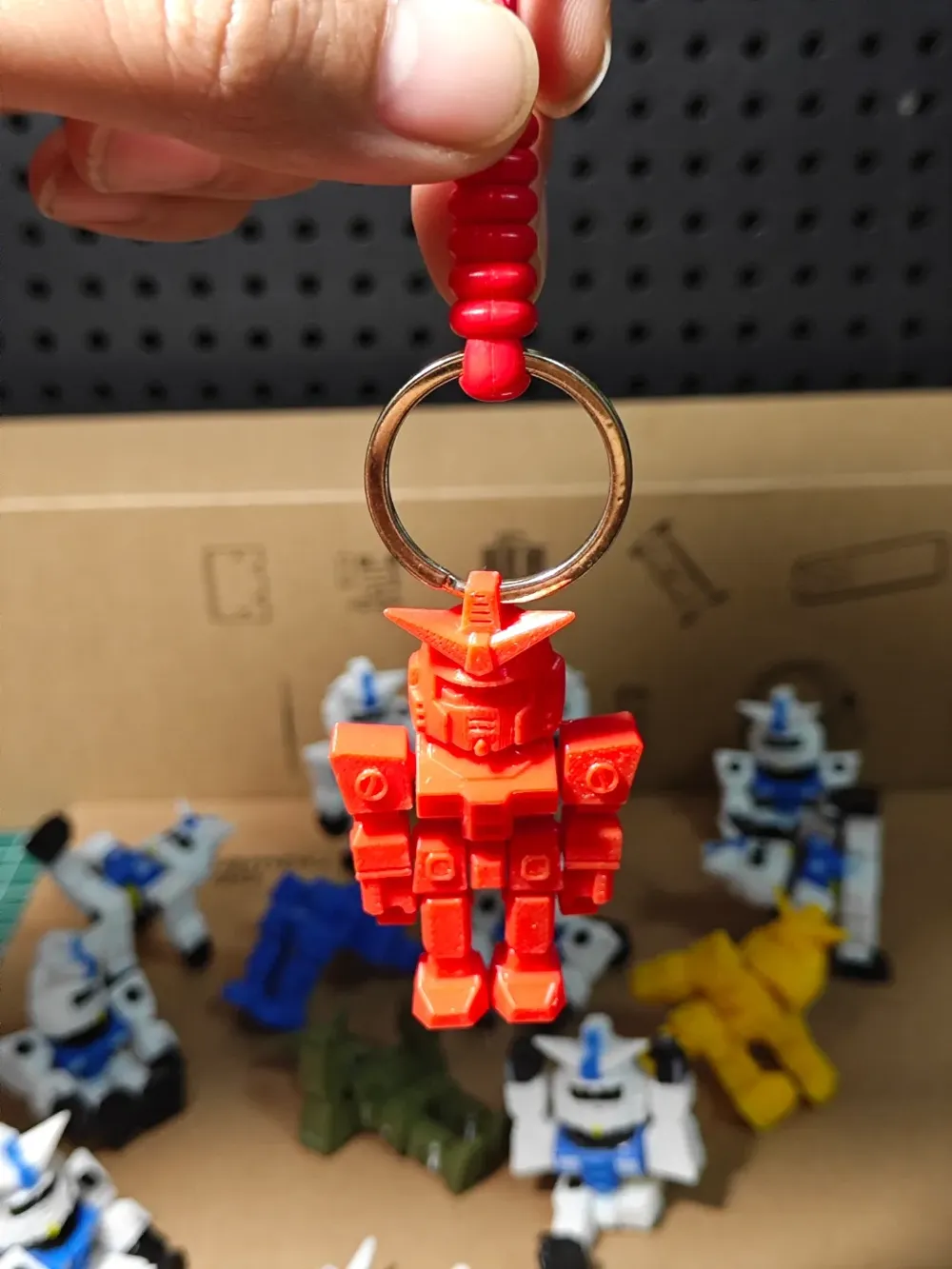 Articulated Gundam Keychain (Print-in-Place) - Free 3D Print Model ...