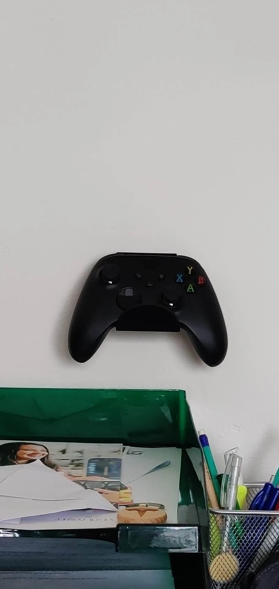 Universal Controller Holder (Wall mounted) by RemcoGoy - MakerWorld