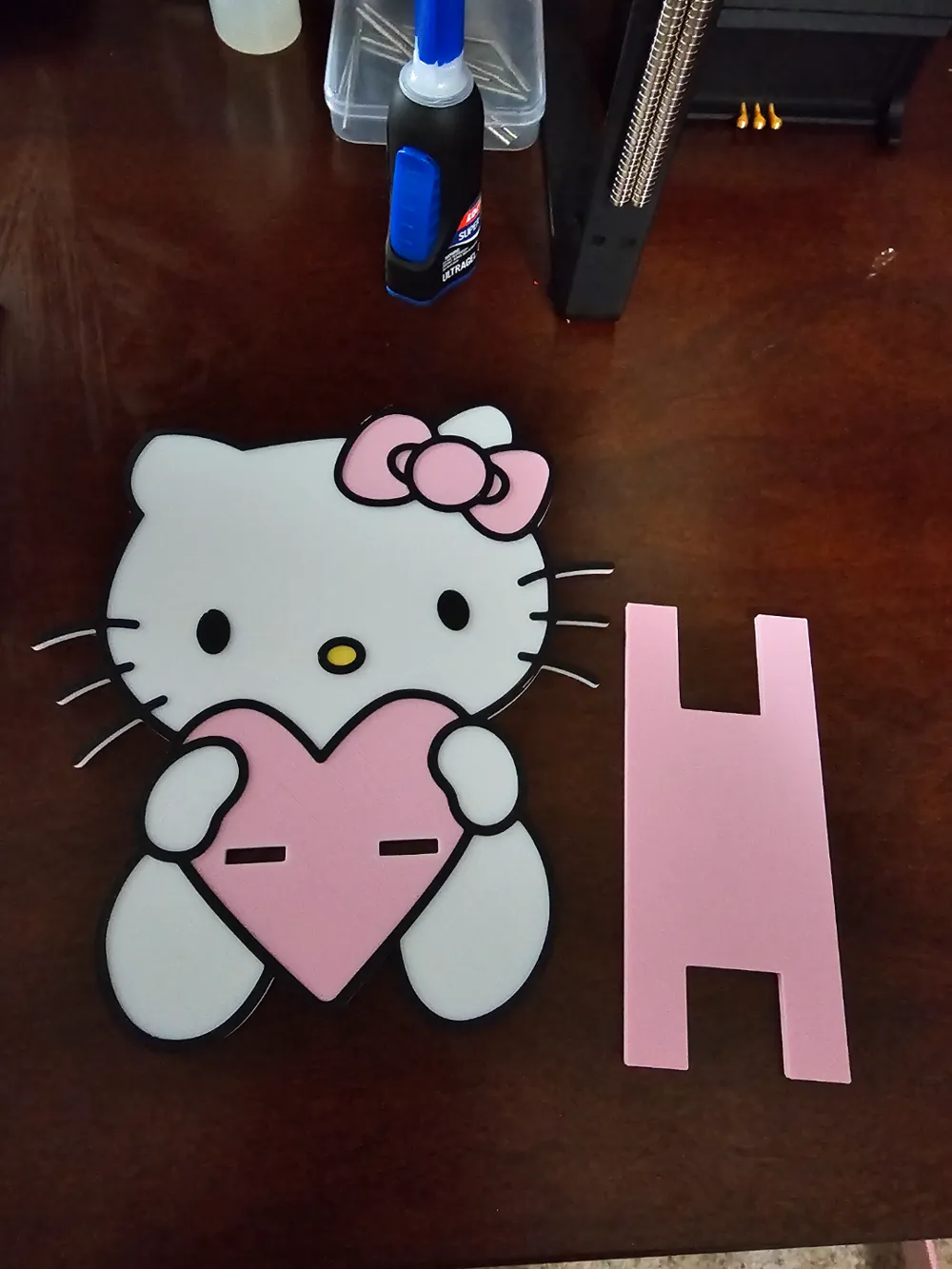 Hello Kitty phone stand by Caubekhoaito - MakerWorld