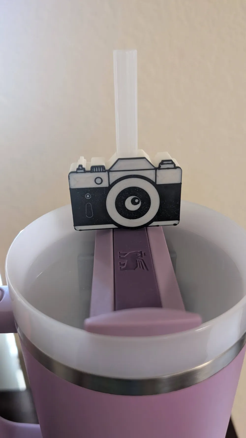 Camera Straw topper by Ironbakedpotato MakerWorld: Download Free 3D Models