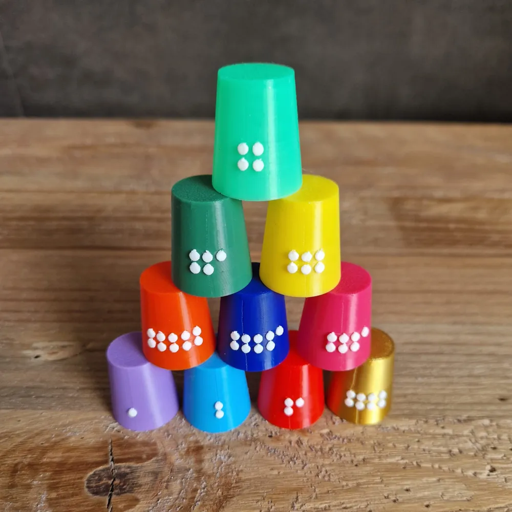 stackable cubs getalbeeld by Simon De Meester - MakerWorld