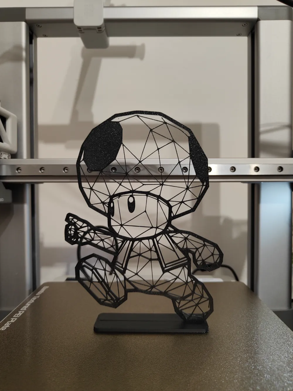 Low poly Toad with stand by Forest87 - MakerWorld