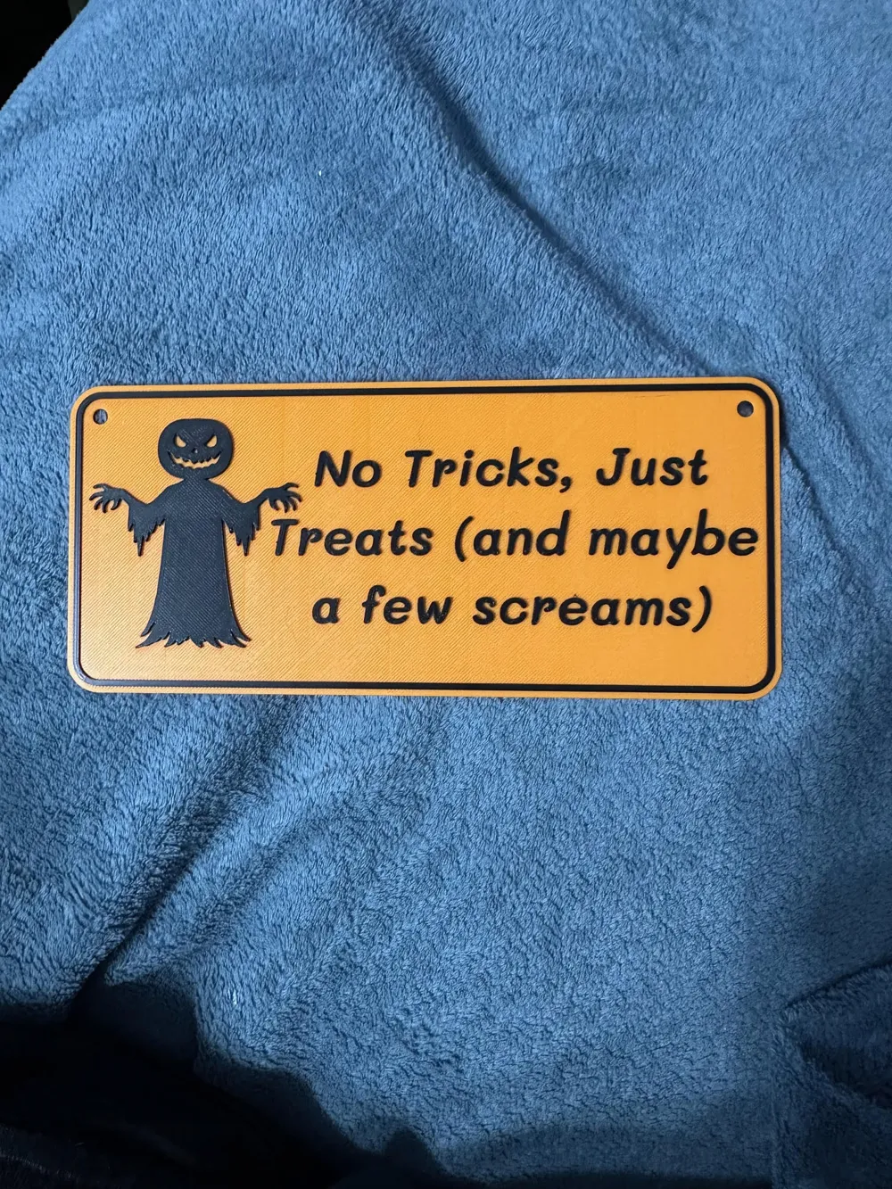 Halloween door sign - Free 3D Print Model - MakerWorld