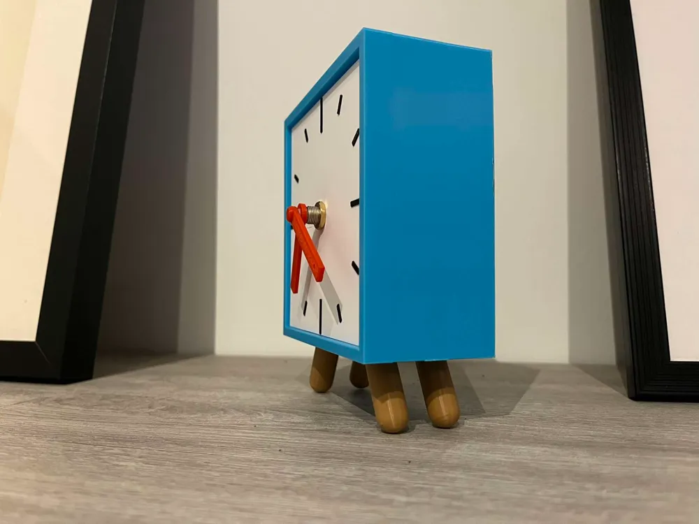 Modern desk clock - Free 3D Print Model - MakerWorld