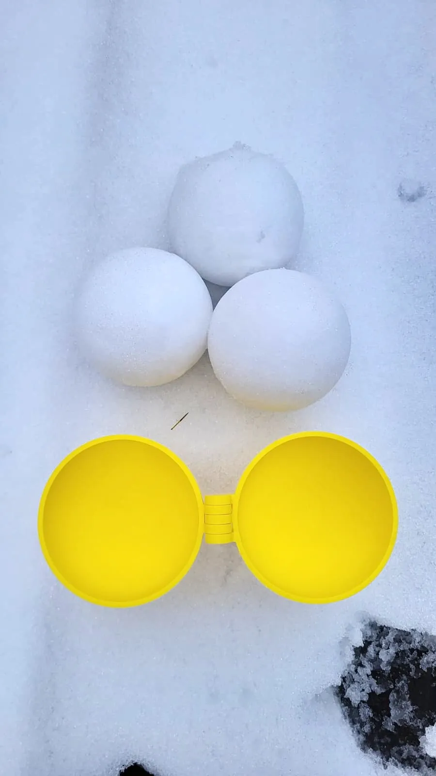 Snowball maker that is fast and compact - Free 3D Print Model - MakerWorld