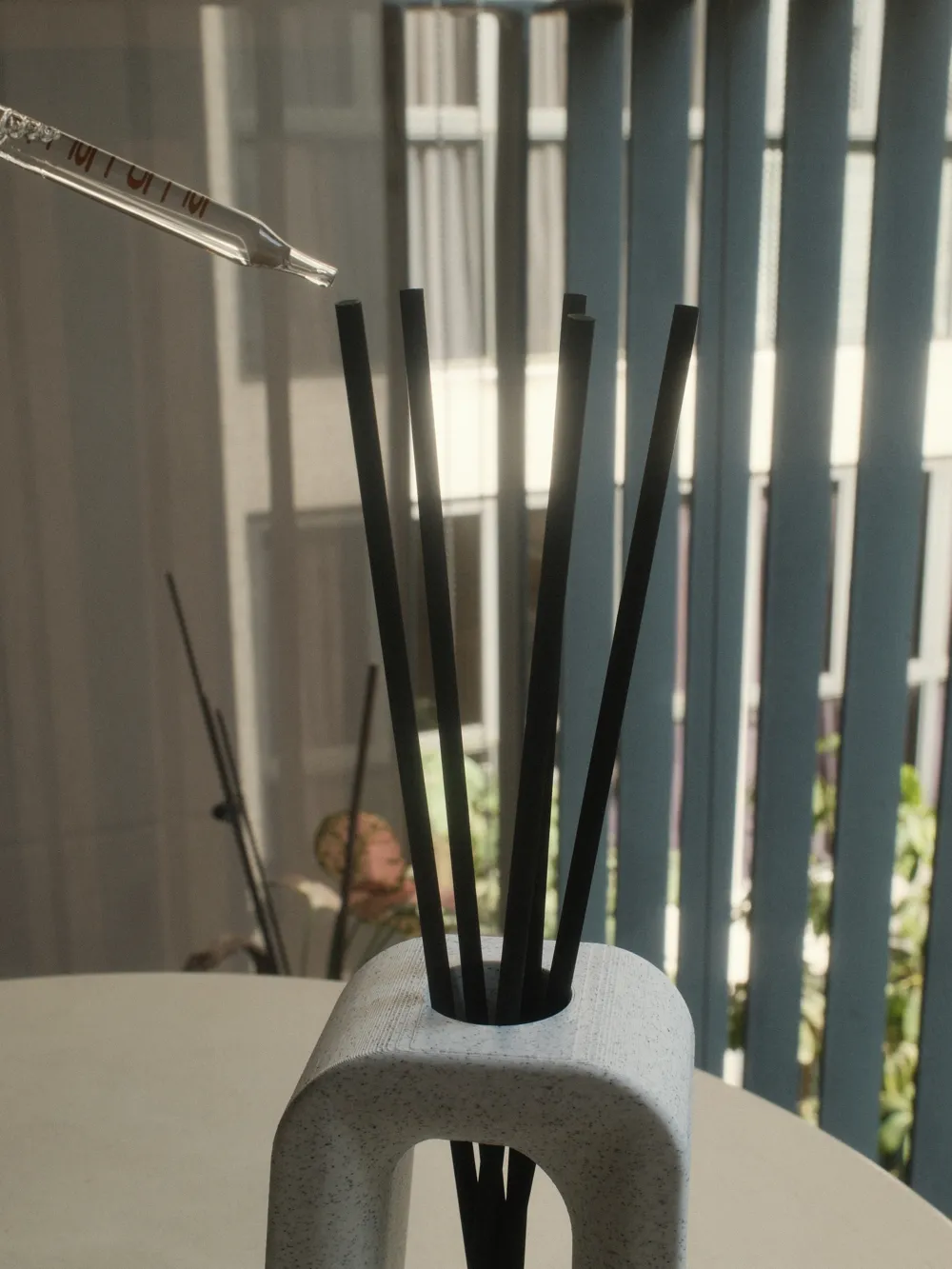 Aroma Reed Diffuser by bong MakerWorld: Download Free 3D Models