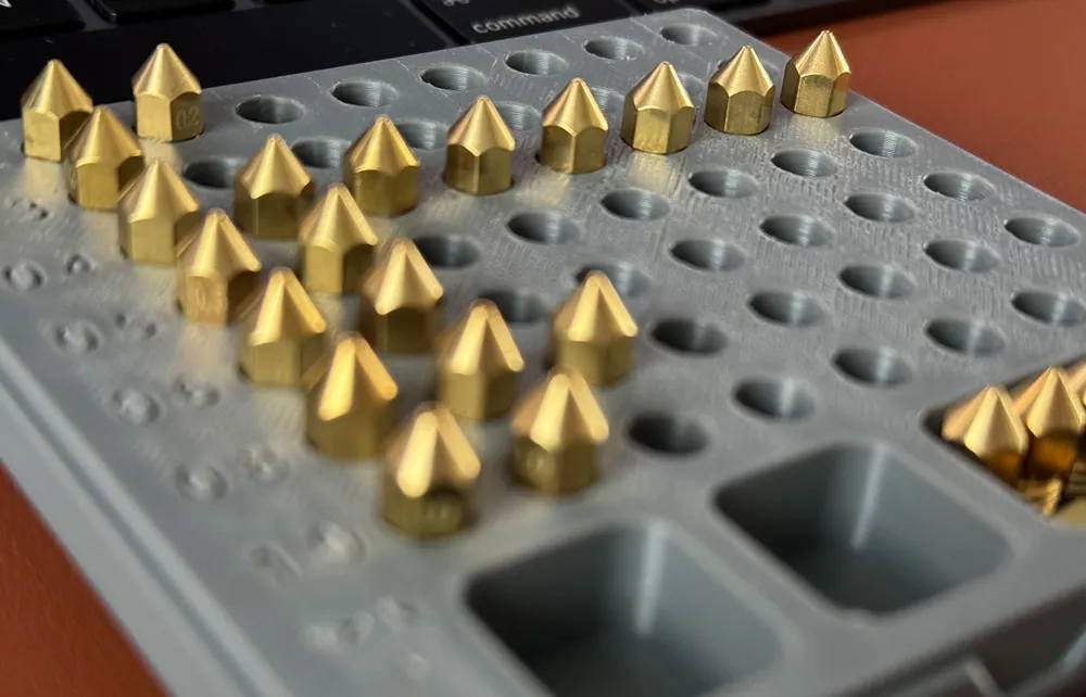 Bambu 3D Print Nozzle Storage Box By 3doo v1.2 by canmaxfire - MakerWorld