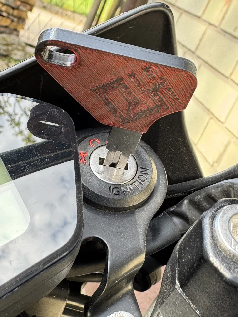 Surron Ultra Bee key cover Remixed by Vezlius MakerWorld: Download Free ...