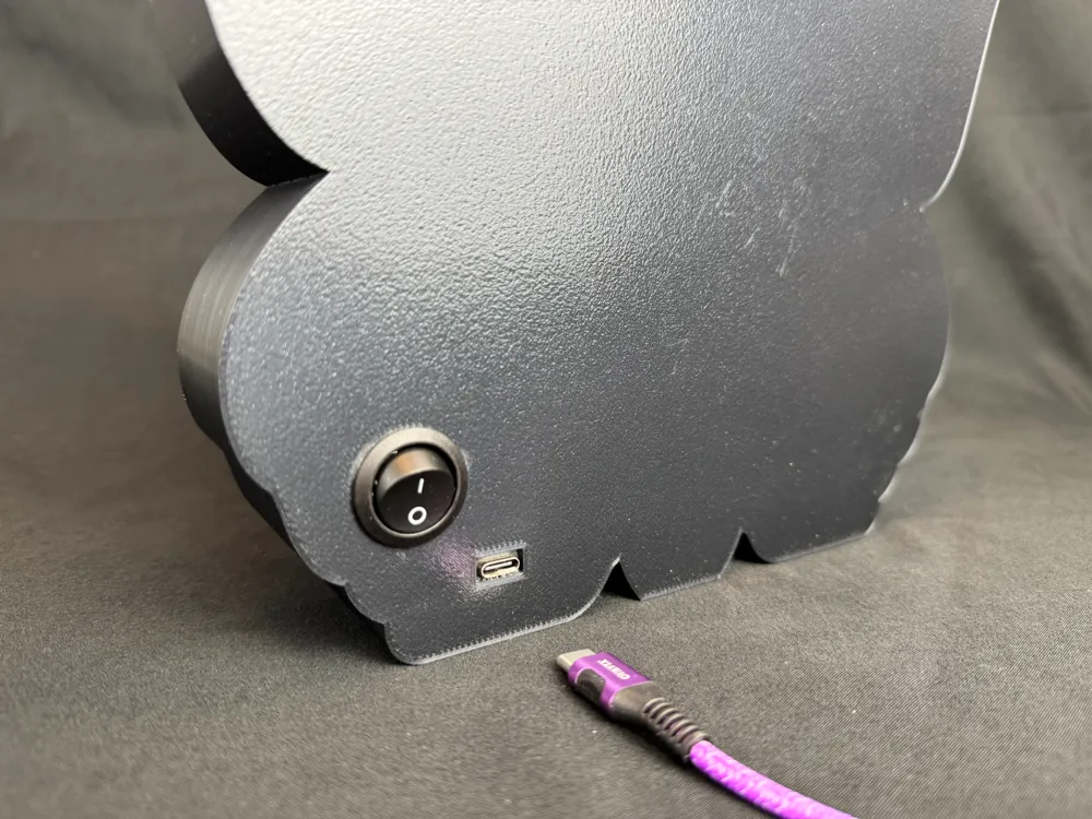 Moth becomes Butterfly - Color Changing Lightbox by Spig3D - MakerWorld