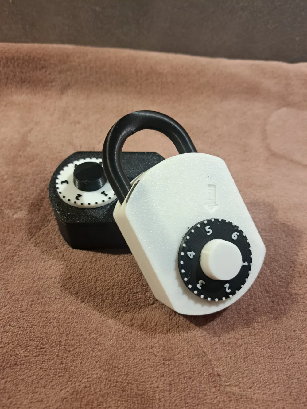 *Working* Dial combination lock by WesvR13MakerWorld: Download Free 3D ...