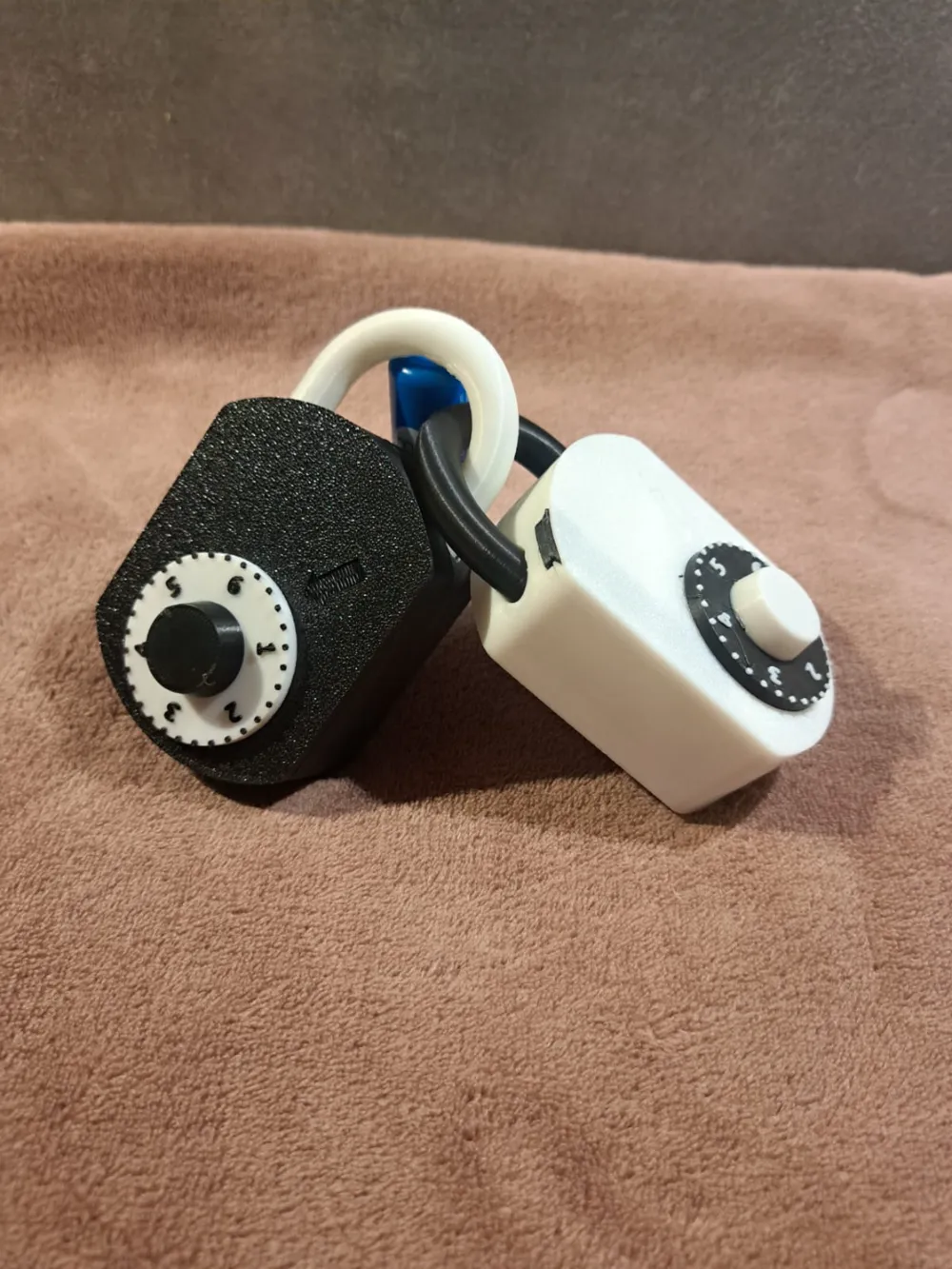 *Working* Dial combination lock by WesvR13MakerWorld: Download Free 3D ...