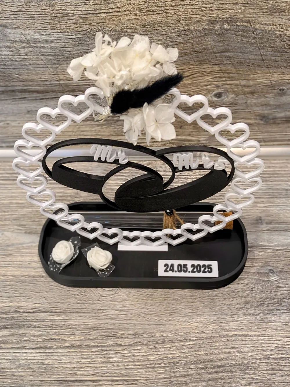 Mr & Mrs Wedding Ring Display Heart Frame & Tray by lov3d MakerWorld ...