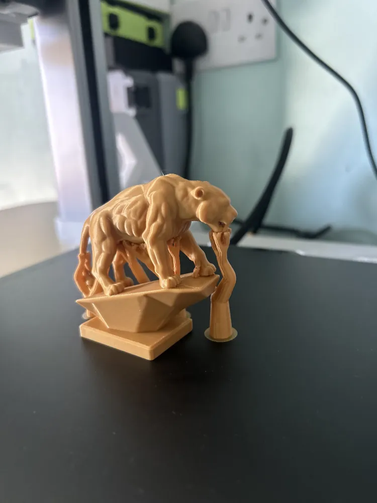 Sabretooth Tiger – 3D Printable Sculpture by Disaster MakerWorld: Download Free 3D Models
