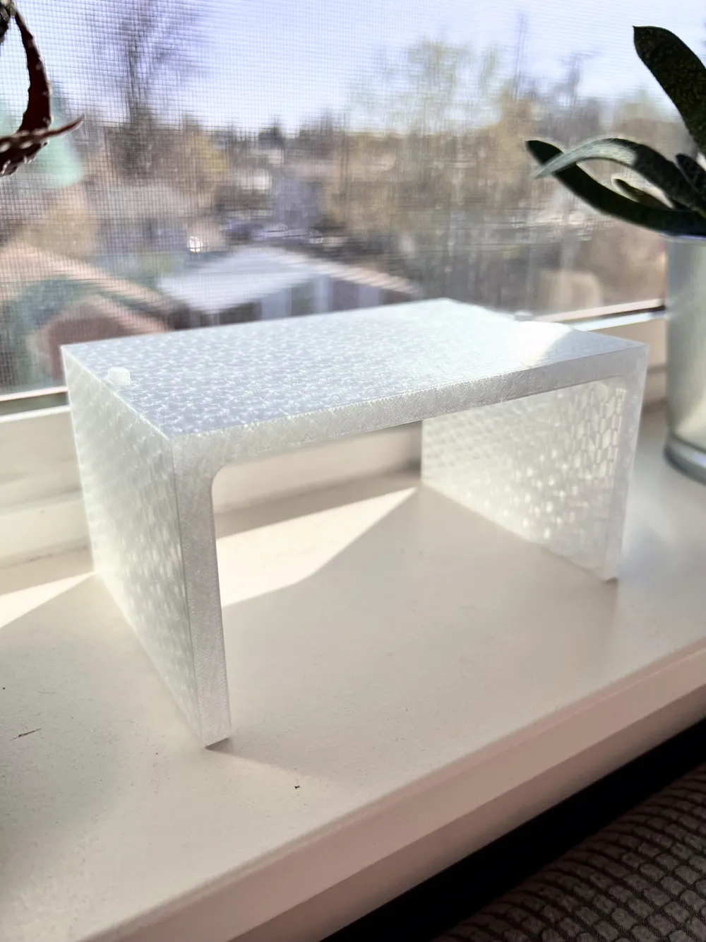 Modular Mini Display Desk - Free 3D Print Model - MakerWorld