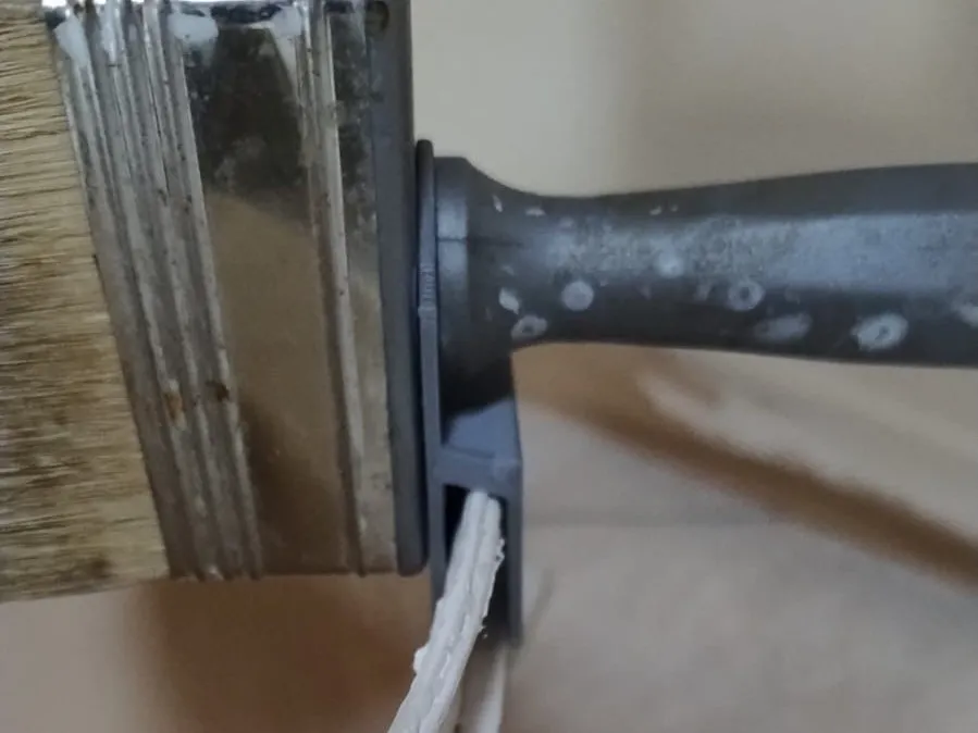 Brush Saver by LorenzCR - MakerWorld