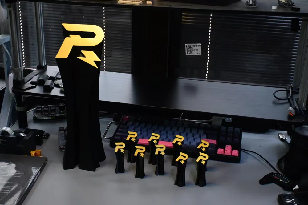 RoboMaster机甲大师 区域赛奖杯/分区赛奖杯(1:5)模型 来自 Amooos MakerWorld：免费下载 3D 模型