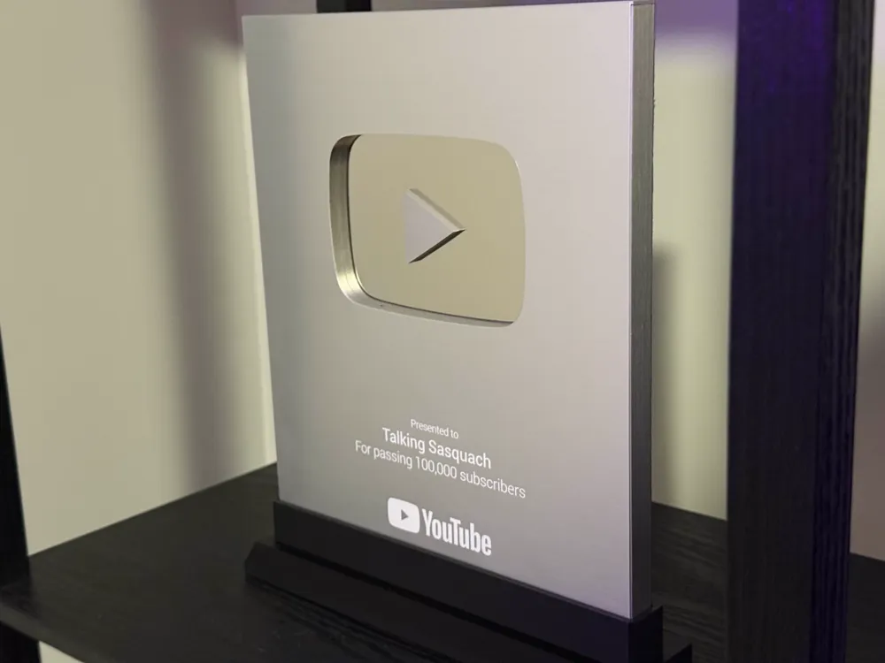 Silver Play Button Stand - Free 3D Print Model - MakerWorld
