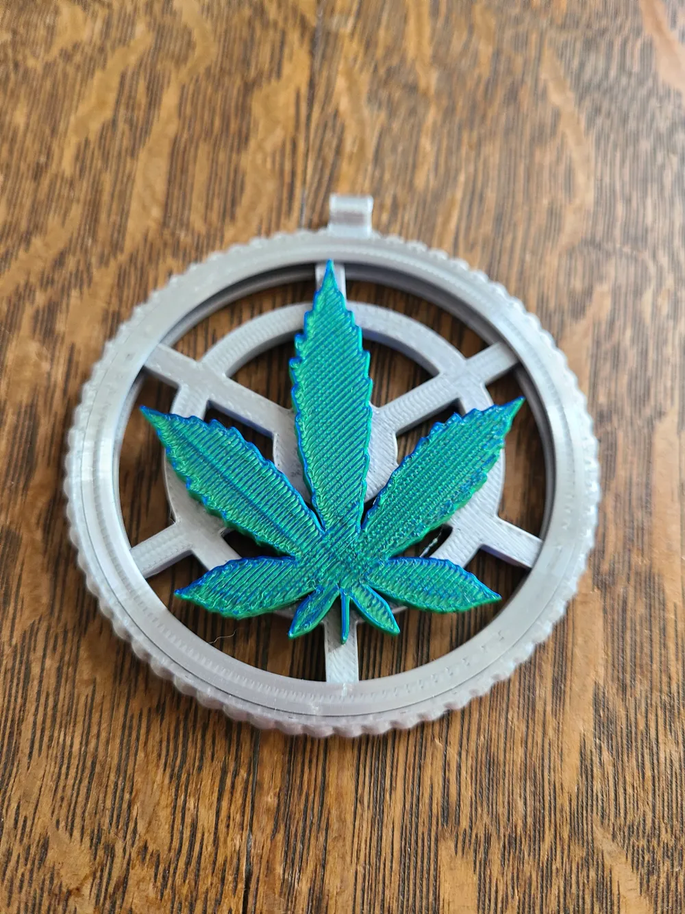 Weed Leaf Spinner Pendant by futuregraphicart - MakerWorld